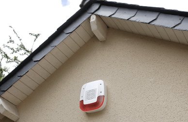 Home alarm: secure your home - Delta Dore